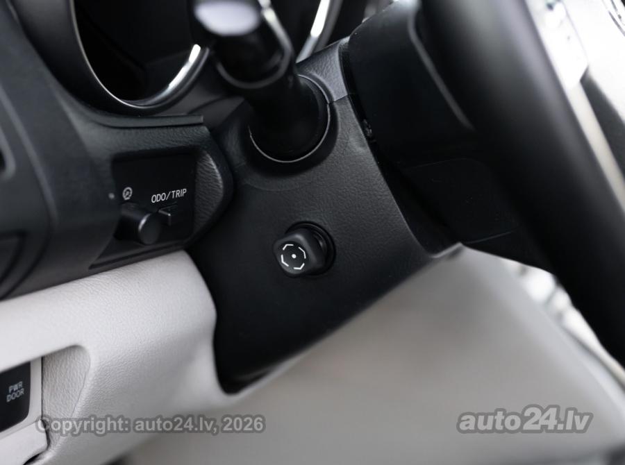 Pelēks Lexus RX 2009 Tallina, ar dzinēja tilpumu 3.30 L un nobraukumu 271 tūkst. km par 5499 €, foto 23 vietnē AUTOMOTO.COM.LV