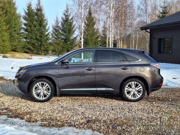 Pelēks Lexus RX 2010 Otepē, ar dzinēja tilpumu 3.50 L un nobraukumu 256 tūkst. km par 13490 €, foto 2 vietnē AUTOMOTO.COM.LV