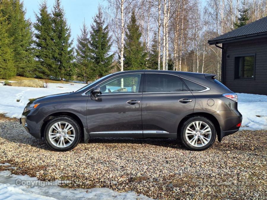 Pelēks Lexus RX 2010 Otepē, ar dzinēja tilpumu 3.50 L un nobraukumu 256 tūkst. km par 13490 €, foto 2 vietnē AUTOMOTO.COM.LV
