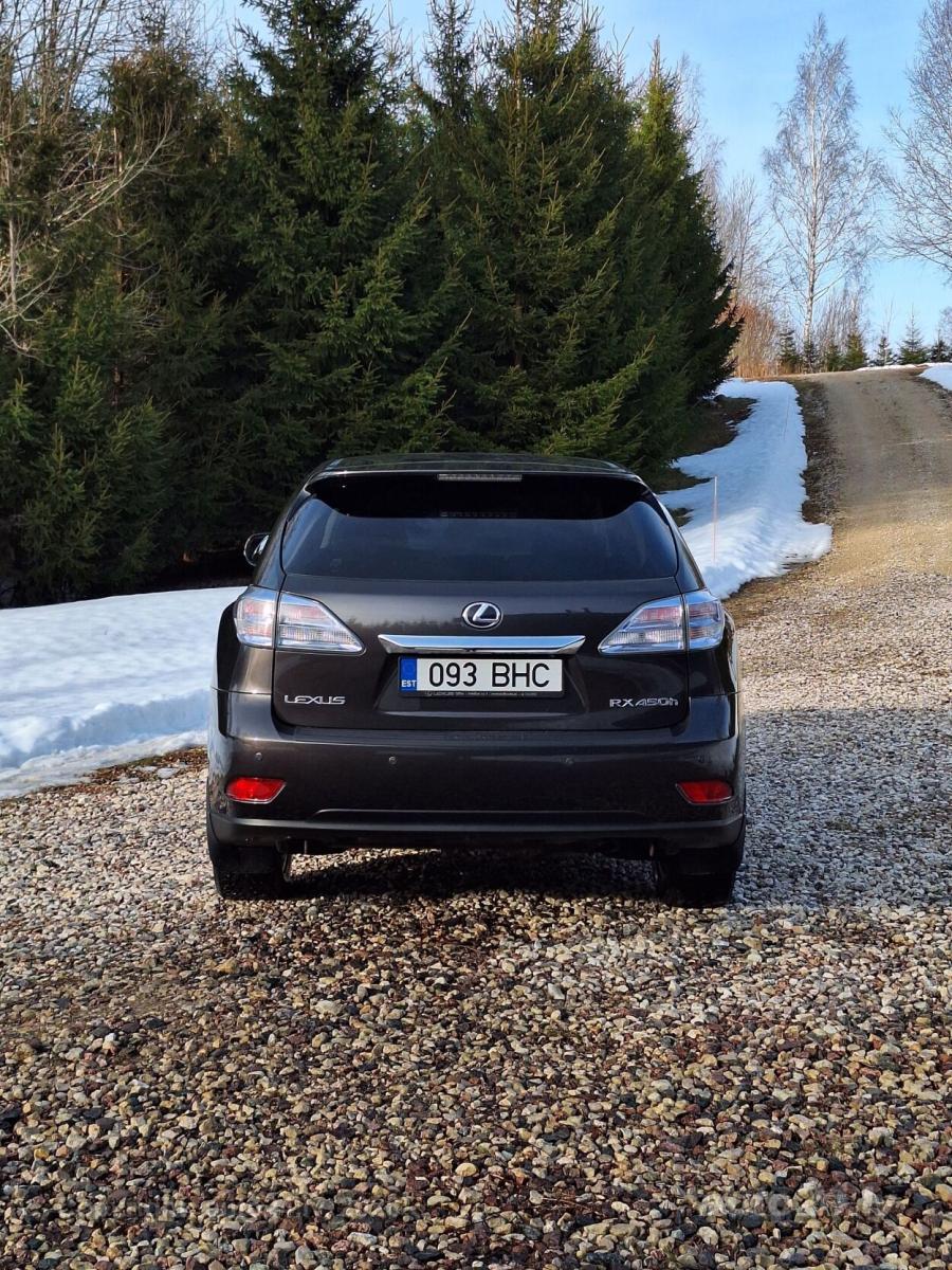 Pelēks Lexus RX 2010 Otepē, ar dzinēja tilpumu 3.50 L un nobraukumu 256 tūkst. km par 13490 €, foto 4 vietnē AUTOMOTO.COM.LV