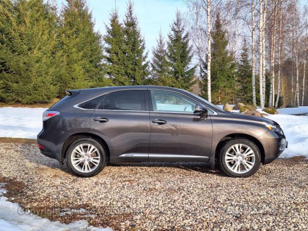 Pelēks Lexus RX 2010 Otepē, ar dzinēja tilpumu 3.50 L un nobraukumu 256 tūkst. km par 13490 €, foto 7 vietnē AUTOMOTO.COM.LV