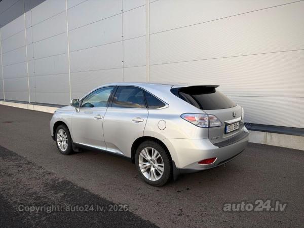 Grey Lexus RX 2012 in Parnu, with an engine capacity of 3.50 L and mileage of 375 thousand km for 9990 €, photo 3 on AUTOMOTO.COM.LV