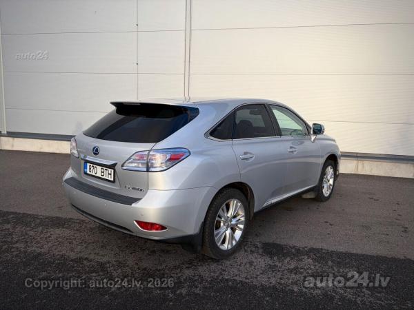 Grey Lexus RX 2012 in Parnu, with an engine capacity of 3.50 L and mileage of 375 thousand km for 9990 €, photo 7 on AUTOMOTO.COM.LV