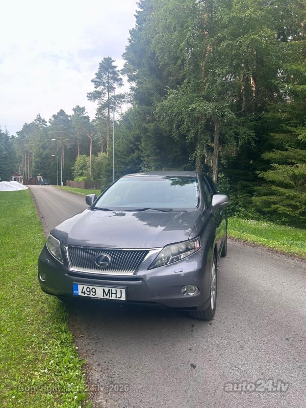 Pelēks Lexus RX 2012 Tallina, ar dzinēja tilpumu 3.50 L un nobraukumu 260 tūkst. km par 13200 €, foto 5 vietnē AUTOMOTO.COM.LV