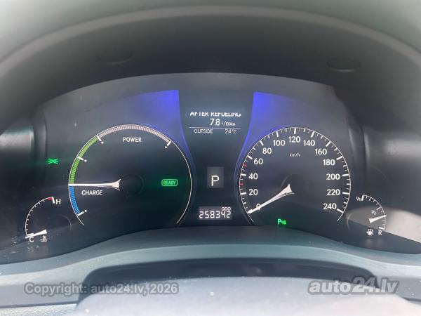 Pelēks Lexus RX 2012 Tallina, ar dzinēja tilpumu 3.50 L un nobraukumu 260 tūkst. km par 13200 €, foto 7 vietnē AUTOMOTO.COM.LV