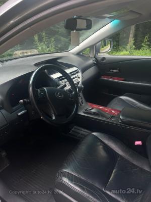 Grey Lexus RX 2012 in Tallinn, with an engine capacity of 3.50 L and mileage of 260 thousand km for 13200 €, photo 13 on AUTOMOTO.COM.LV