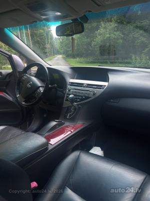 Grey Lexus RX 2012 in Tallinn, with an engine capacity of 3.50 L and mileage of 260 thousand km for 13200 €, photo 14 on AUTOMOTO.COM.LV