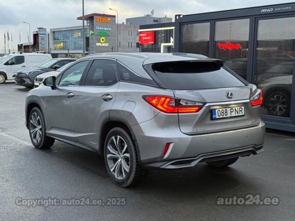 Pelēks Lexus RX 2016 Tallina, ar dzinēja tilpumu 3.50 L un nobraukumu 177 tūkst. km par 27990 €, foto 4 vietnē AUTOMOTO.COM.LV