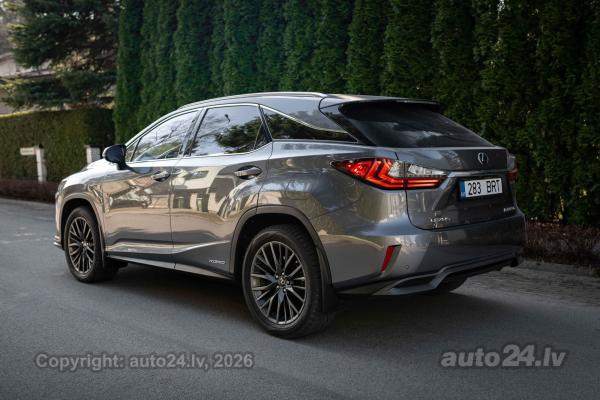 Grey Lexus RX 2016 in Tallinn, with an engine capacity of 3.50 L and mileage of 103 thousand km for 31499 €, photo 5 on AUTOMOTO.COM.LV