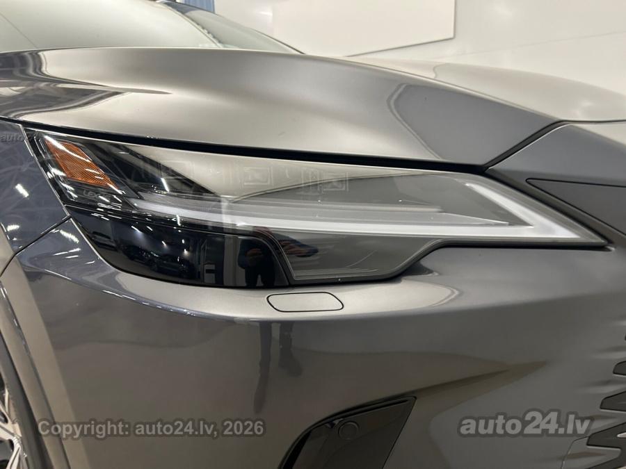 Серый Лексус РХ 2023 в Таллин, объемом двигателя 2.50 л и пробегом 11 тыс. км за 60900 €, фото 23 на AUTOMOTO.COM.LV