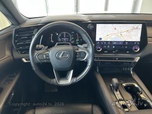 Pelēks Lexus RX 2023 Tallina, ar dzinēja tilpumu 2.50 L un nobraukumu 46 tūkst. km par 69900 €, foto 12 vietnē AUTOMOTO.COM.LV