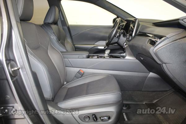 Pelēks Lexus RX 2024 Tallina, ar dzinēja tilpumu 2.50 L un nobraukumu 39 tūkst. km par 65690 €, foto 6 vietnē AUTOMOTO.COM.LV