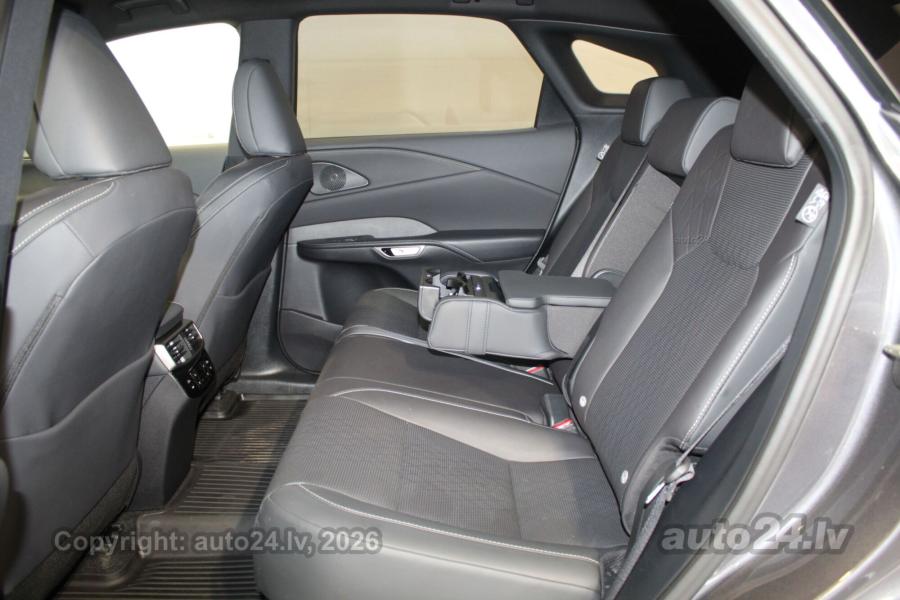 Grey Lexus RX 2024 in Tallinn, with an engine capacity of 2.50 L and mileage of 39 thousand km for 65690 €, photo 20 on AUTOMOTO.COM.LV