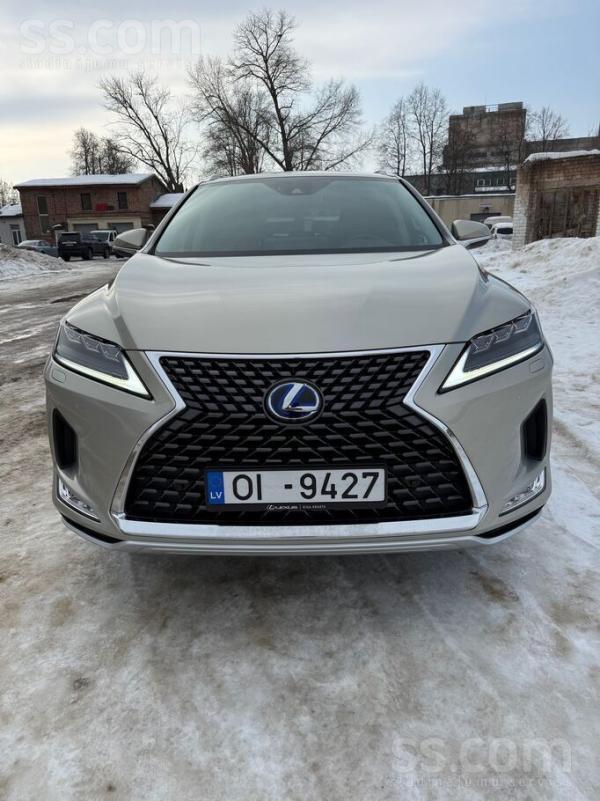 Lexus RX 2021 in Daugavpils, with an engine capacity of 3.50 L and mileage of 54 thousand km for 43900 €, photo 2 on AUTOMOTO.COM.LV