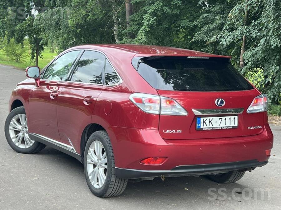 Red Lexus RX 2009 in Jurmala, with an engine capacity of 3.50 L and mileage of 318 thousand km for 8200 €, photo 4 on AUTOMOTO.COM.LV
