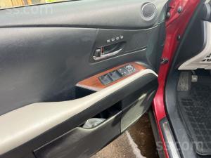 Red Lexus RX 2009 in Jurmala, with an engine capacity of 3.50 L and mileage of 318 thousand km for 8200 €, photo 13 on AUTOMOTO.COM.LV