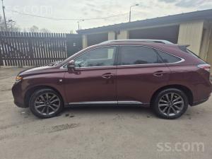Red Lexus RX 2014 in Riga, with an engine capacity of 3.50 L and mileage of 260 thousand km for 22000 €, photo 5 on AUTOMOTO.COM.LV