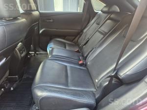 Red Lexus RX 2014 in Riga, with an engine capacity of 3.50 L and mileage of 260 thousand km for 22000 €, photo 17 on AUTOMOTO.COM.LV