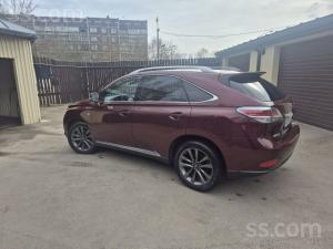 Red Lexus RX 2014 in Riga, with an engine capacity of 3.50 L and mileage of 260 thousand km for 22000 €, photo 23 on AUTOMOTO.COM.LV