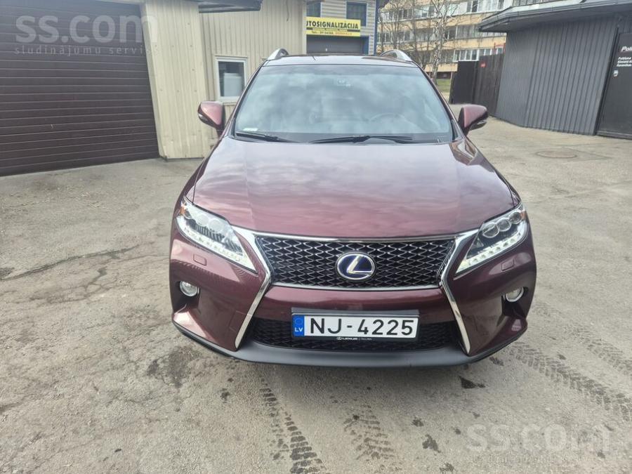 Red Lexus RX 2014 in Riga, with an engine capacity of 3.50 L and mileage of 260 thousand km for 22000 €, photo 24 on AUTOMOTO.COM.LV