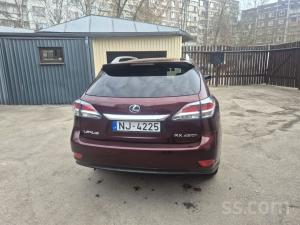 Red Lexus RX 2014 in Riga, with an engine capacity of 3.50 L and mileage of 260 thousand km for 22000 €, photo 25 on AUTOMOTO.COM.LV