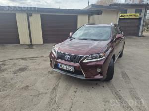 Red Lexus RX 2014 in Riga, with an engine capacity of 3.50 L and mileage of 260 thousand km for 22000 €, photo 26 on AUTOMOTO.COM.LV