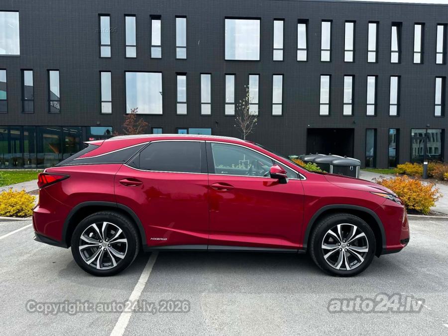 Red Lexus RX 2016 in Tallinn, with an engine capacity of 3.50 L and mileage of 243 thousand km for 29900 €, photo 5 on AUTOMOTO.COM.LV