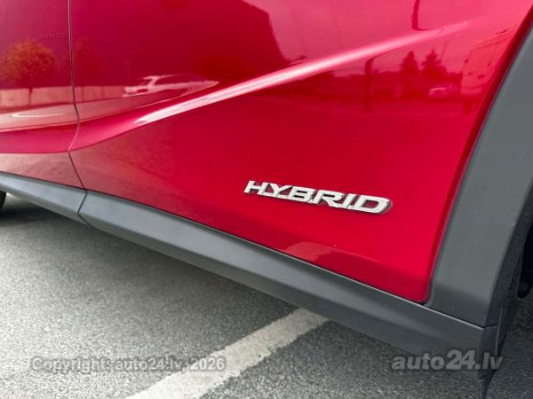 Red Lexus RX 2016 in Tallinn, with an engine capacity of 3.50 L and mileage of 243 thousand km for 29900 €, photo 8 on AUTOMOTO.COM.LV