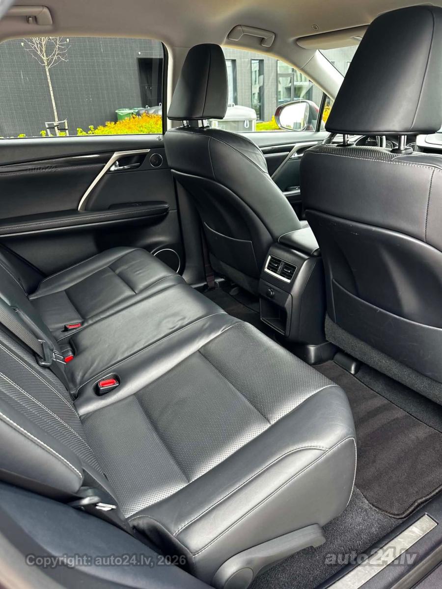 Red Lexus RX 2016 in Tallinn, with an engine capacity of 3.50 L and mileage of 243 thousand km for 29900 €, photo 16 on AUTOMOTO.COM.LV