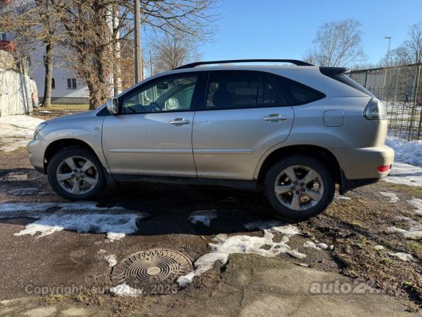 Lexus RX 2005 in Tallinn, with an engine capacity of 3.00 L and mileage of 0 thousand km for 1999 €, photo 5 on AUTOMOTO.COM.LV