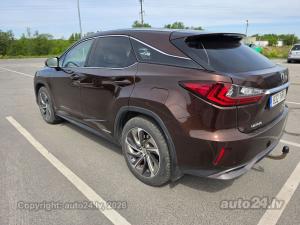 Lexus RX 2017 in Tallinn, with an engine capacity of 3.50 L and mileage of 255 thousand km for 28000 €, photo 7 on AUTOMOTO.COM.LV