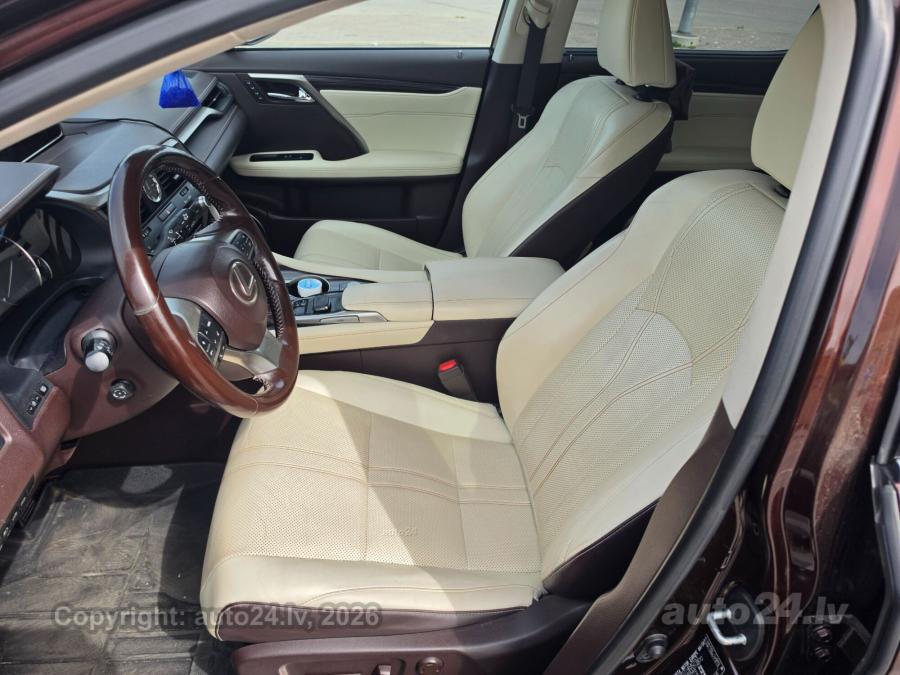 Lexus RX 2017 in Tallinn, with an engine capacity of 3.50 L and mileage of 255 thousand km for 28000 €, photo 10 on AUTOMOTO.COM.LV