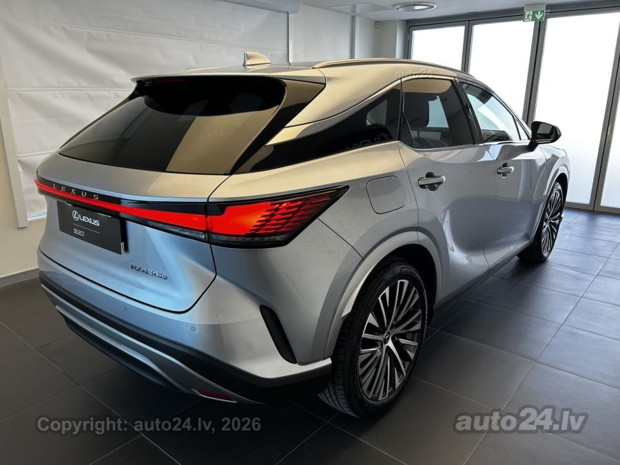 Lexus RX 2024 Tallina, ar dzinēja tilpumu 2.50 L un nobraukumu 27 tūkst. km par 68900 €, foto 7 vietnē AUTOMOTO.COM.LV