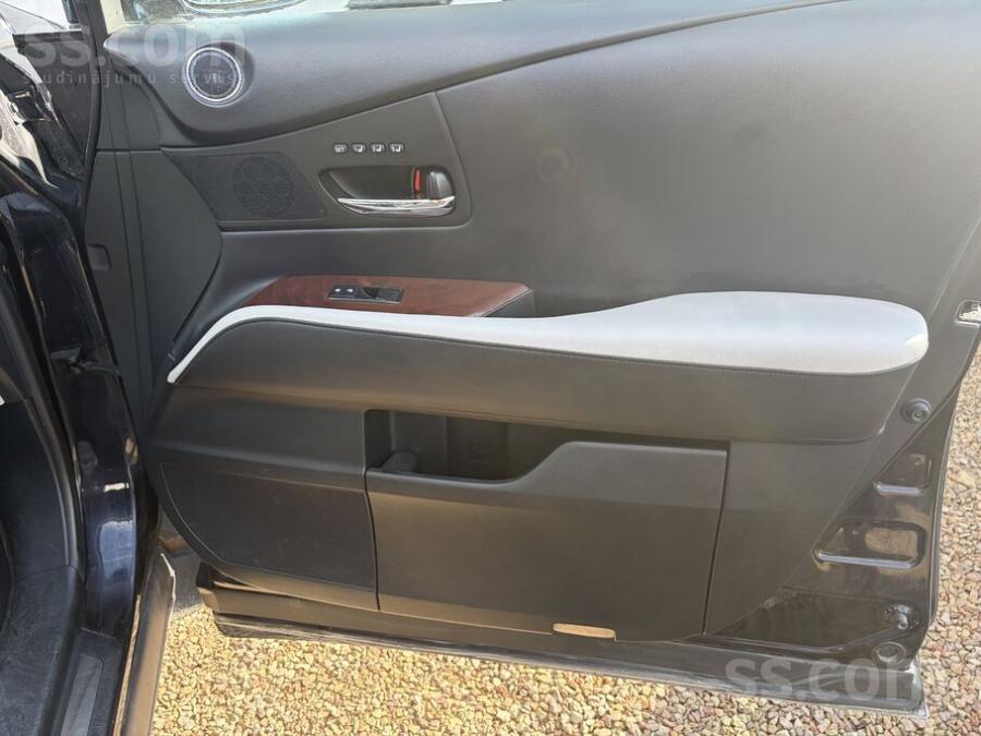 Violets Lexus RX 2010 Rīga, ar dzinēja tilpumu 3.50 L un nobraukumu 198 tūkst. km par 11200 €, foto 34 vietnē AUTOMOTO.COM.LV