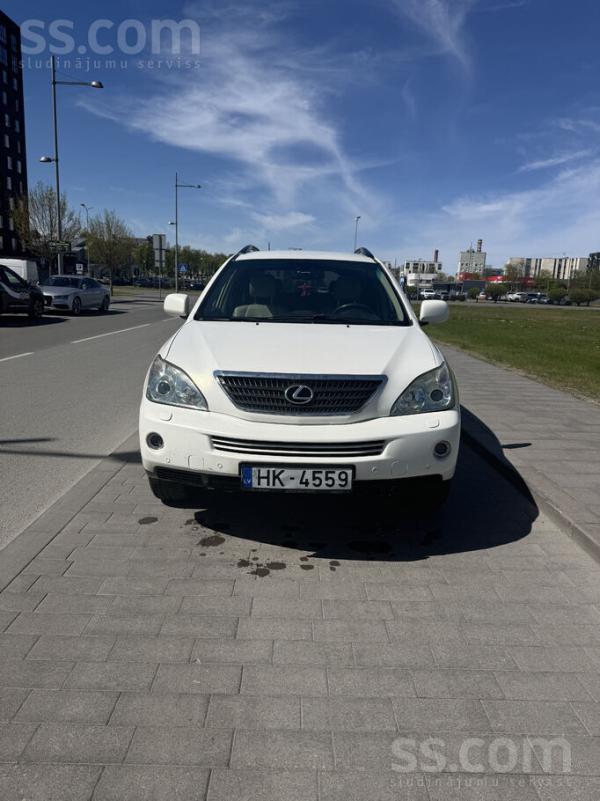 White Lexus RX 2007 in Riga, with an engine capacity of 3.00 L and mileage of 254 thousand km for 3500 €, photo 4 on AUTOMOTO.COM.LV