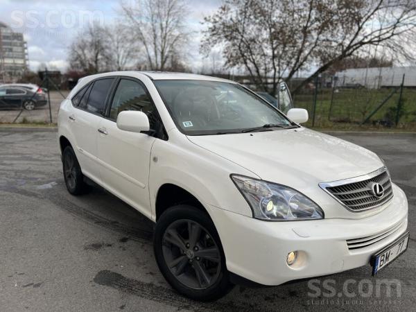 Balts Lexus RX 2008 Rīga, ar dzinēja tilpumu 3.50 L un nobraukumu 300 tūkst. km par 5900 €, foto 1 vietnē AUTOMOTO.COM.LV