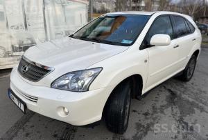 White Lexus RX 2008 in Riga, with an engine capacity of 3.50 L and mileage of 300 thousand km for 5900 €, photo 4 on AUTOMOTO.COM.LV
