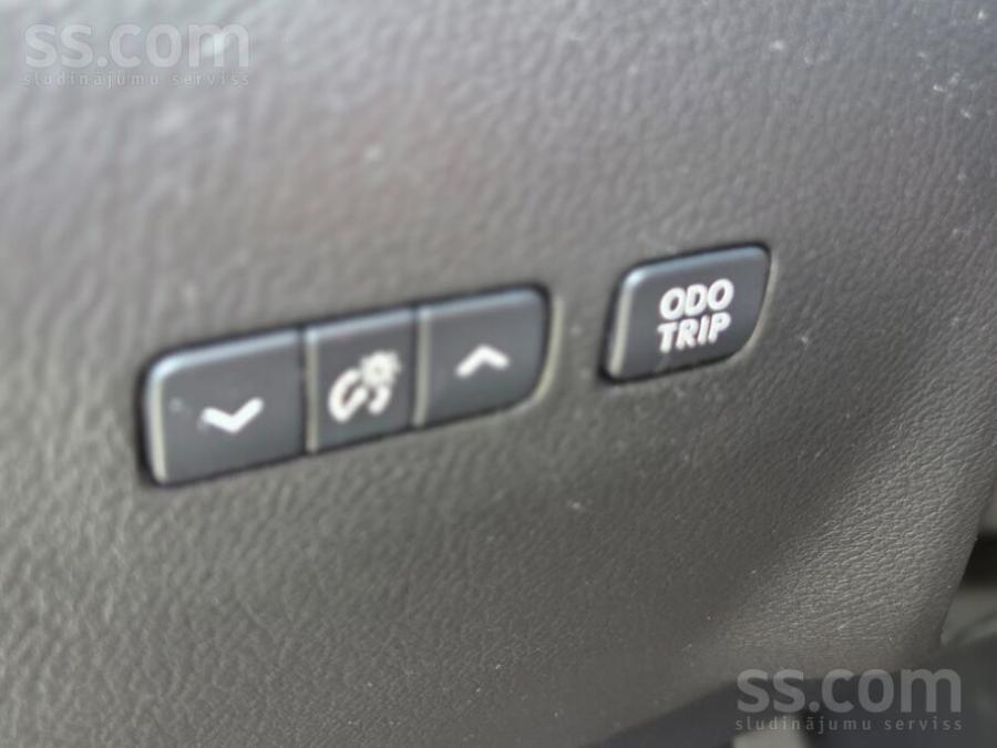 Balts Lexus RX 2009 Rīga, ar dzinēja tilpumu 3.50 L un nobraukumu 270 tūkst. km par 9000 €, foto 16 vietnē AUTOMOTO.COM.LV