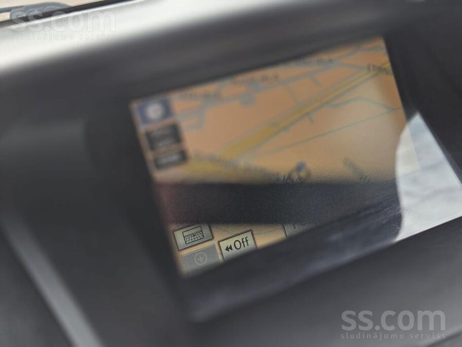 Balts Lexus RX 2009 Rīga, ar dzinēja tilpumu 3.50 L un nobraukumu 270 tūkst. km par 9000 €, foto 33 vietnē AUTOMOTO.COM.LV