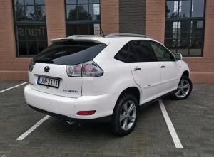White Lexus RX 2009 in Riga, with an engine capacity of 3.30 L and mileage of 274 thousand km for 5690 €, photo 4 on AUTOMOTO.COM.LV