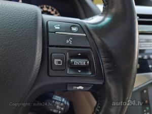 White Lexus RX 2009 in Tallinn, with an engine capacity of 3.50 L and mileage of 135 thousand km for 13900 €, photo 22 on AUTOMOTO.COM.LV