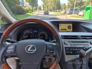 White Lexus RX 2009 in Tallinn, with an engine capacity of 3.50 L and mileage of 135 thousand km for 13900 €, photo 24 on AUTOMOTO.COM.LV
