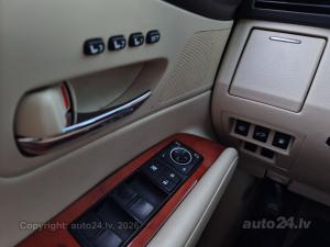 White Lexus RX 2009 in Tallinn, with an engine capacity of 3.50 L and mileage of 135 thousand km for 13900 €, photo 25 on AUTOMOTO.COM.LV