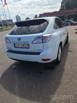 Balts Lexus RX 2009 Rīga, ar dzinēja tilpumu 3.50 L un nobraukumu 272 tūkst. km par 9200 €, foto 5 vietnē AUTOMOTO.COM.LV