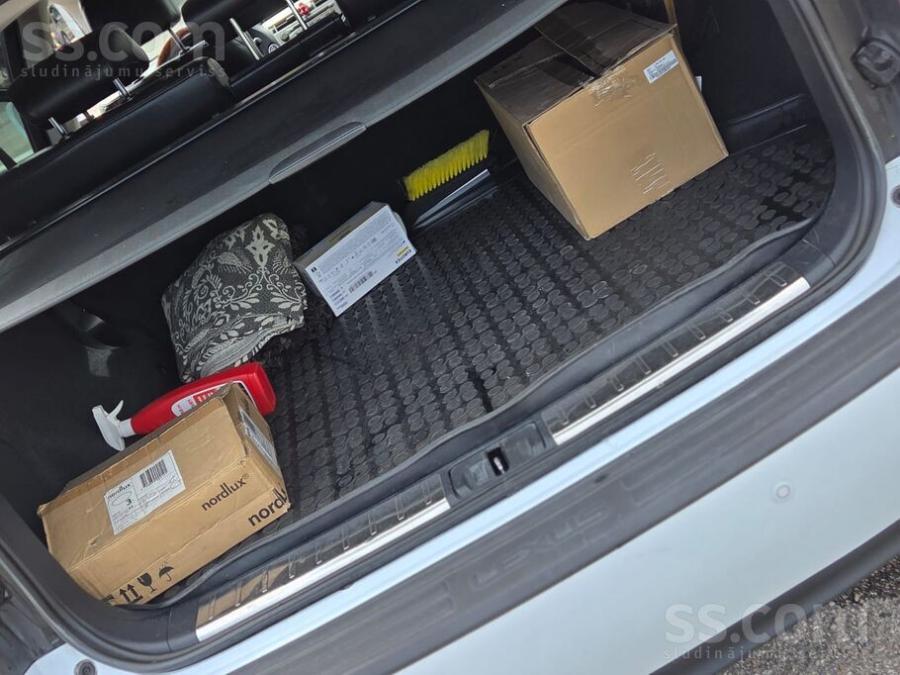 Balts Lexus RX 2009 Rīga, ar dzinēja tilpumu 3.50 L un nobraukumu 272 tūkst. km par 9200 €, foto 7 vietnē AUTOMOTO.COM.LV