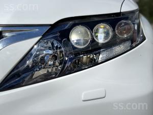 White Lexus RX 2010 in Daugavpils, with an engine capacity of 3.50 L and mileage of 260 thousand km for 13000 €, photo 16 on AUTOMOTO.COM.LV