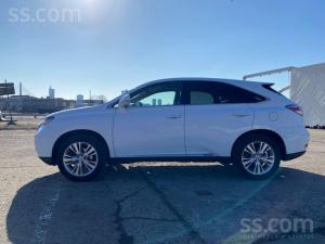 Balts Lexus RX 2010 Rīga, ar dzinēja tilpumu 3.50 L un nobraukumu 269 tūkst. km par 8700 €, foto 3 vietnē AUTOMOTO.COM.LV