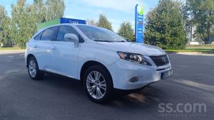 Balts Lexus RX 2010 Rīga, ar dzinēja tilpumu 3.50 L un nobraukumu 246 tūkst. km par 11200 €, foto 3 vietnē AUTOMOTO.COM.LV