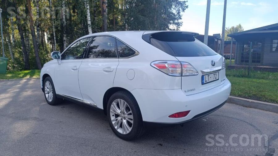 Balts Lexus RX 2010 Rīga, ar dzinēja tilpumu 3.50 L un nobraukumu 246 tūkst. km par 11200 €, foto 5 vietnē AUTOMOTO.COM.LV