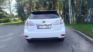 Balts Lexus RX 2010 Rīga, ar dzinēja tilpumu 3.50 L un nobraukumu 246 tūkst. km par 11200 €, foto 7 vietnē AUTOMOTO.COM.LV